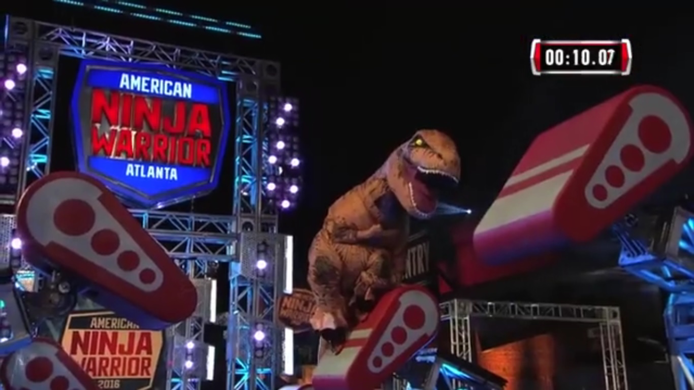 Hihetetlen, de egy T-Rex-kosztümös nindzsa a net új szupersztárja ...