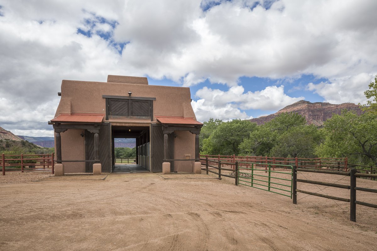 Érdemes megnézni a Discovery Channel alapítójának 150 millió dolláros ...