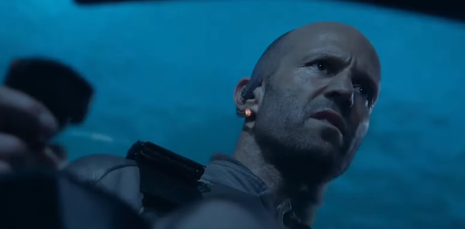Jason Statham gigacápával harcol a The Meg előzetesében - Player.hu