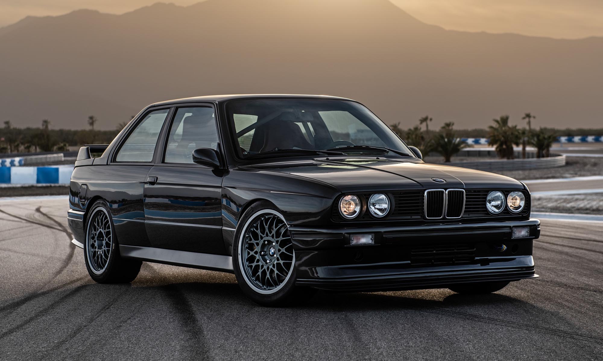 Gy ny r Lett Ez A Moderniz lt E30 as BMW M3 Az Online F rfimagazin Gy ny r Lett Ez A Moderniz lt E30 as BMW M3 Az Online F rfimagazin
