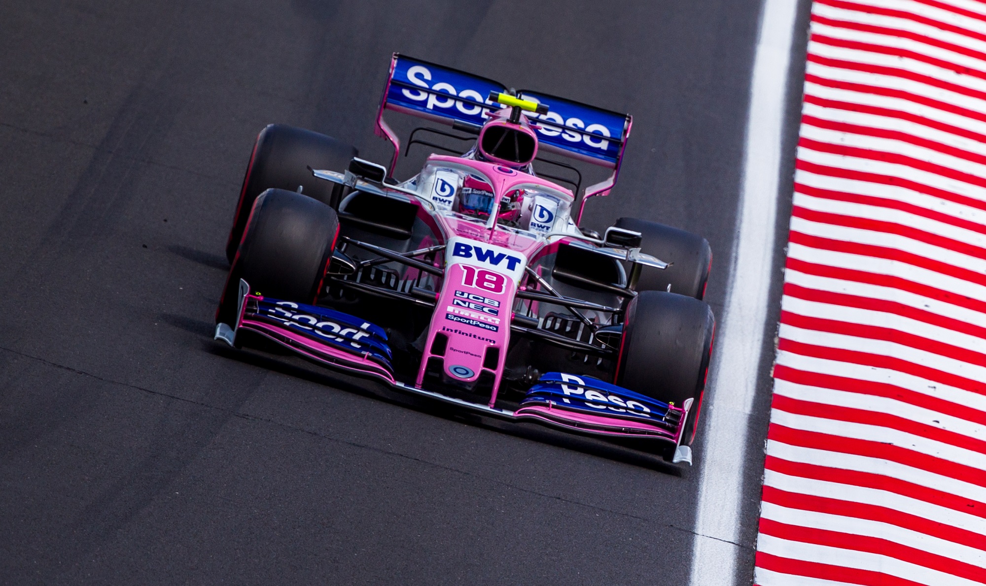 Kik azok az ismeretlen nevek az F1-es versenyautókon? - Player.hu