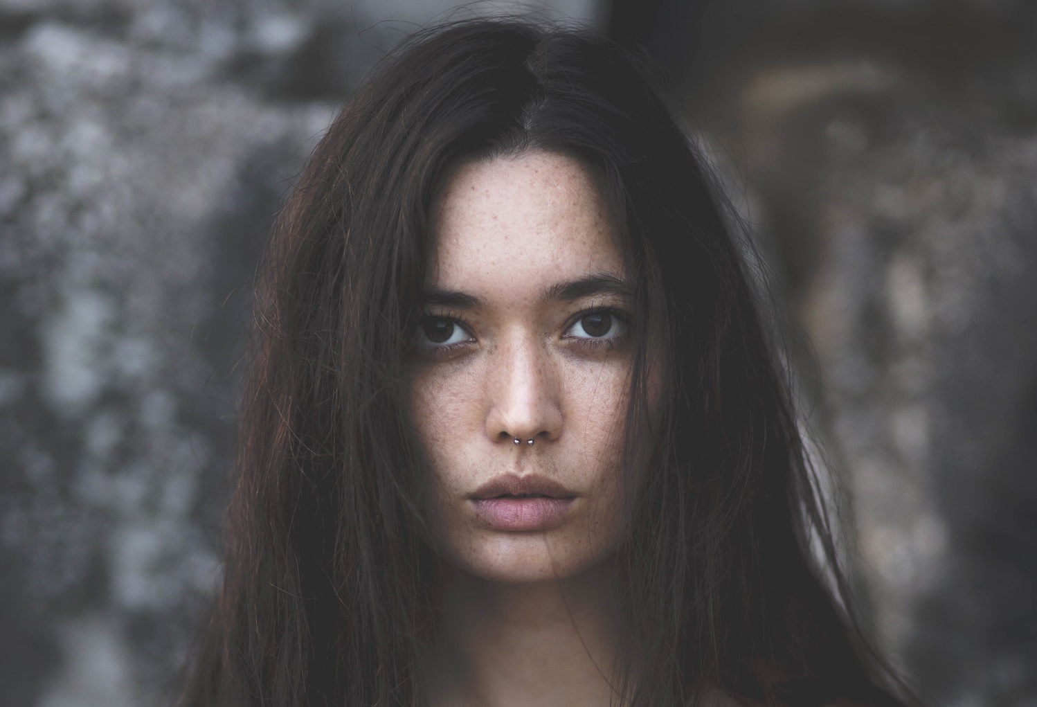 Maya szeplők nélkül is vadító lenne - Player.hu