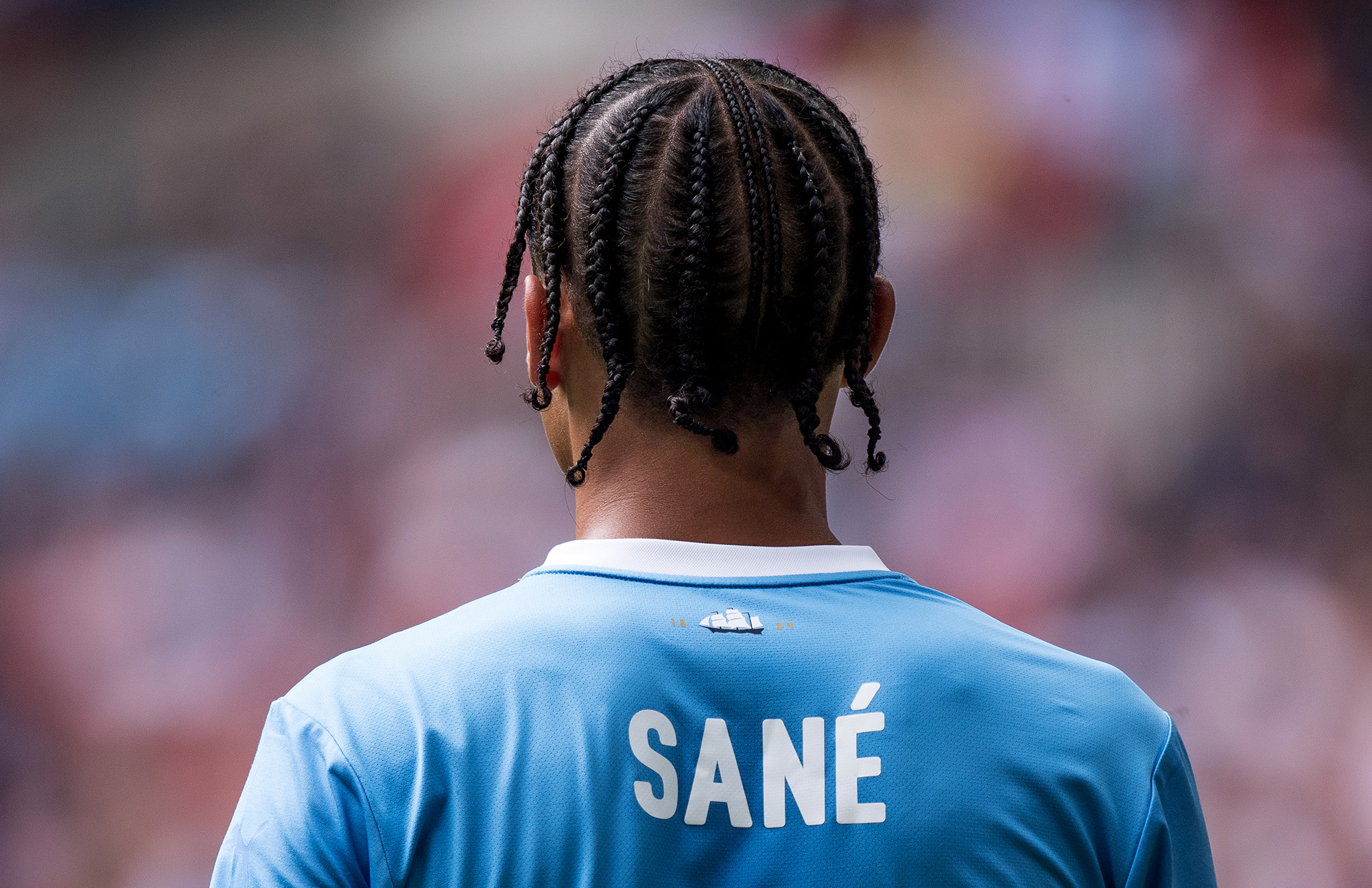 Úgy fest, Sané a Bundesliga legdrágább és legjobban kereső játékosa ...