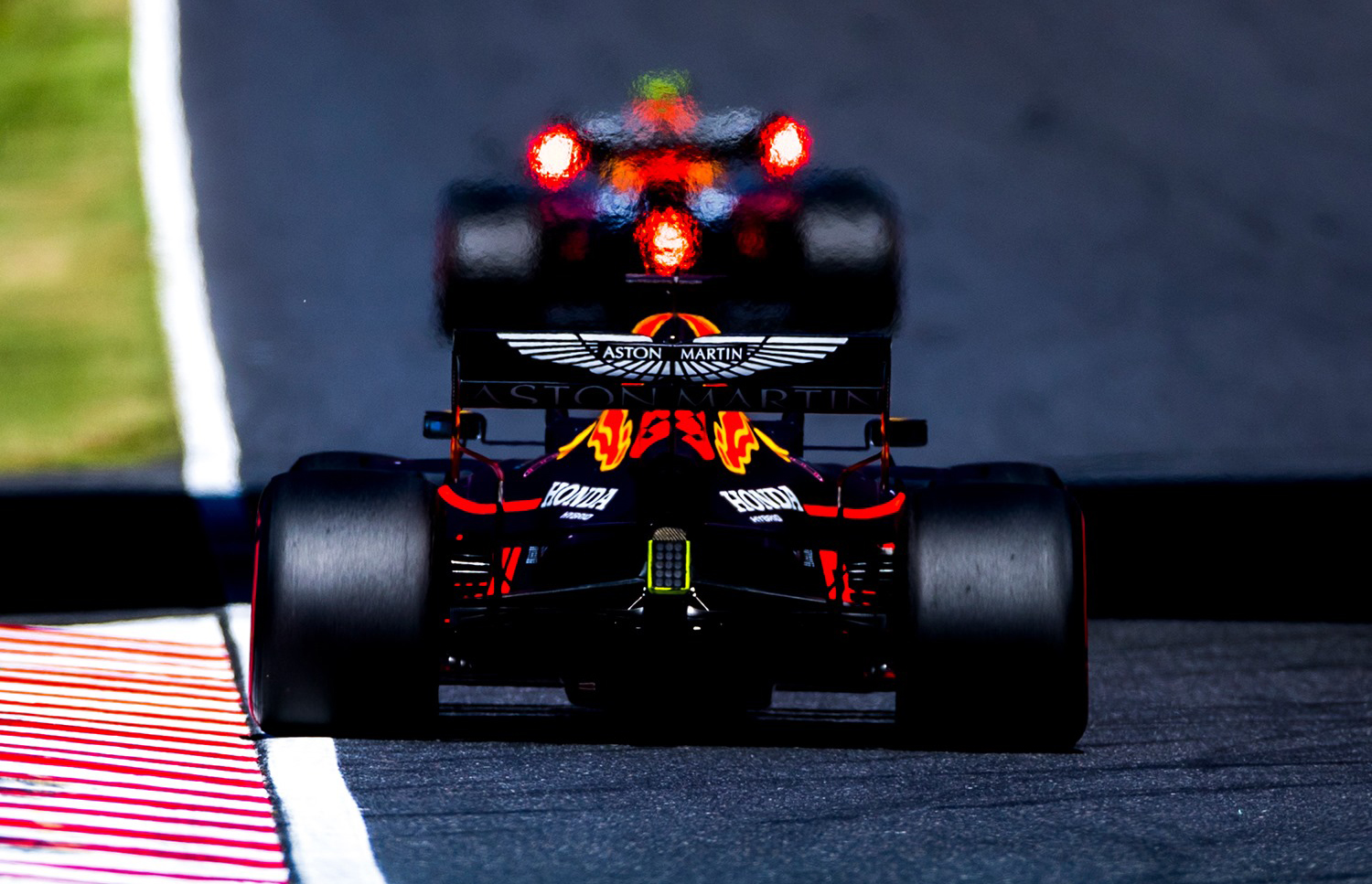 A Red Bull véletlenül megmutathatta új autójának (álca)festését - Player.hu