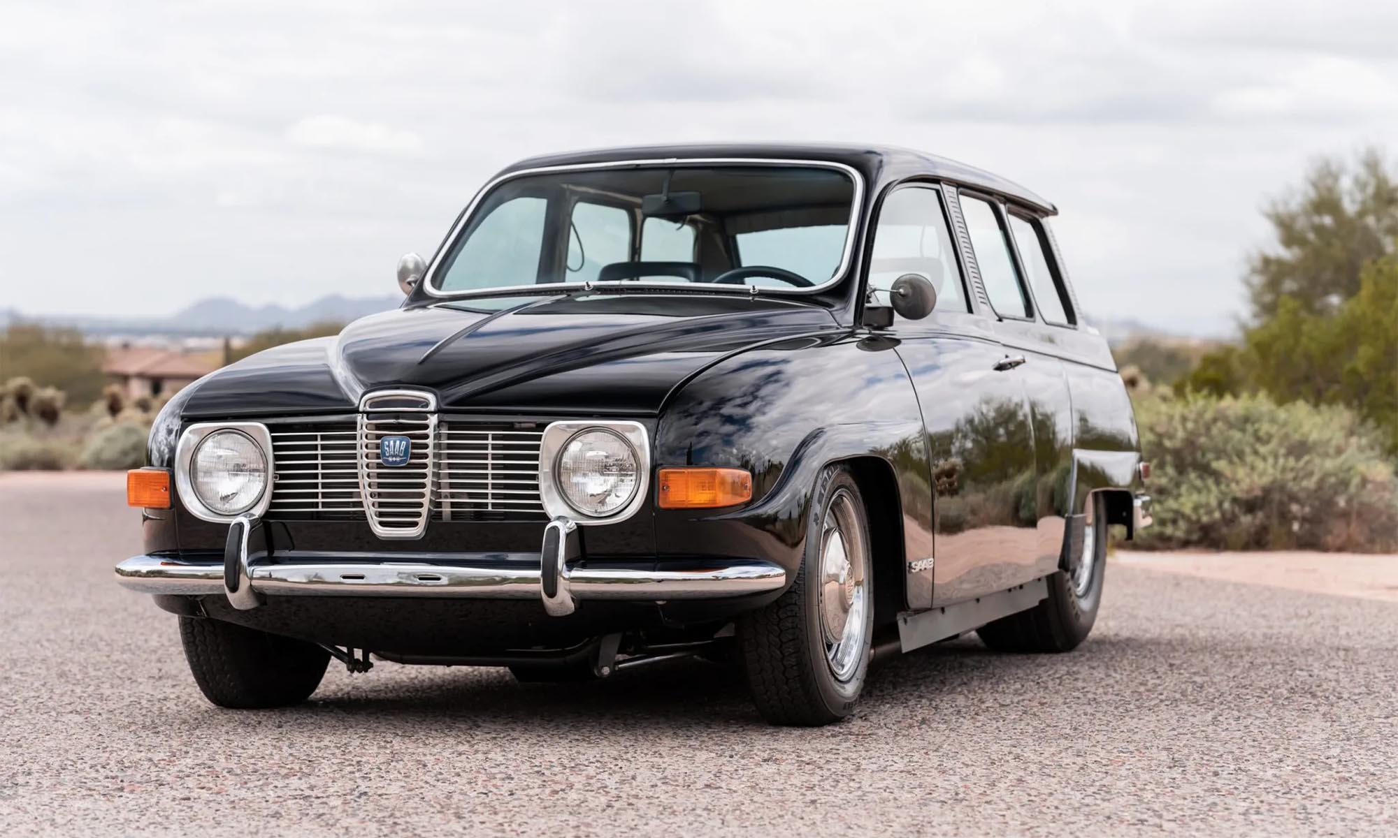 A veterán Saab kombi találkozása az amerikai V8-as motorral - Player.hu