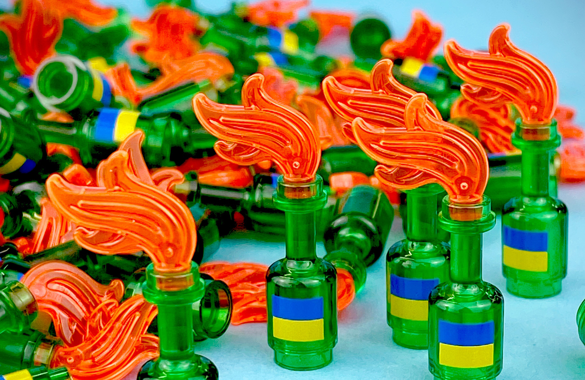 Hatalmasat mennek a Zelenszkij ukrán elnököt és Molotov-koktélokat ...