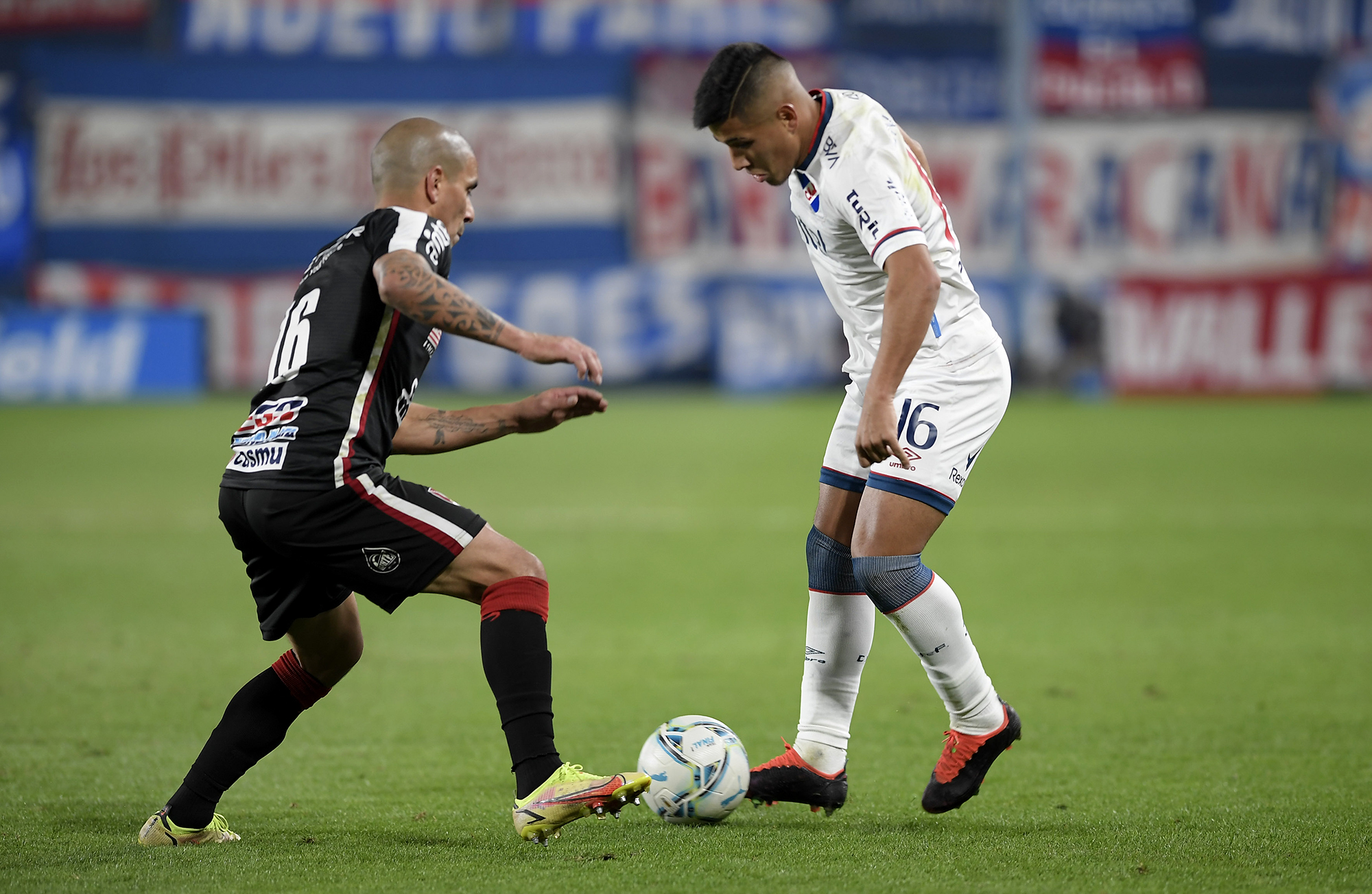 Kihűltünk ettől a dropból lőtt góltól - Player.hu