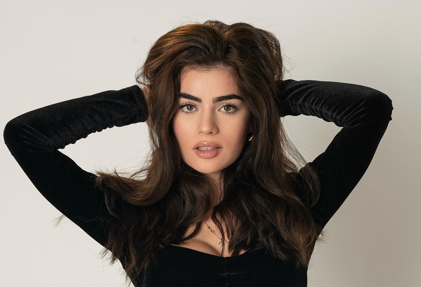 Crystal csak úgy ragyog ezeken a fotókon - Player.hu