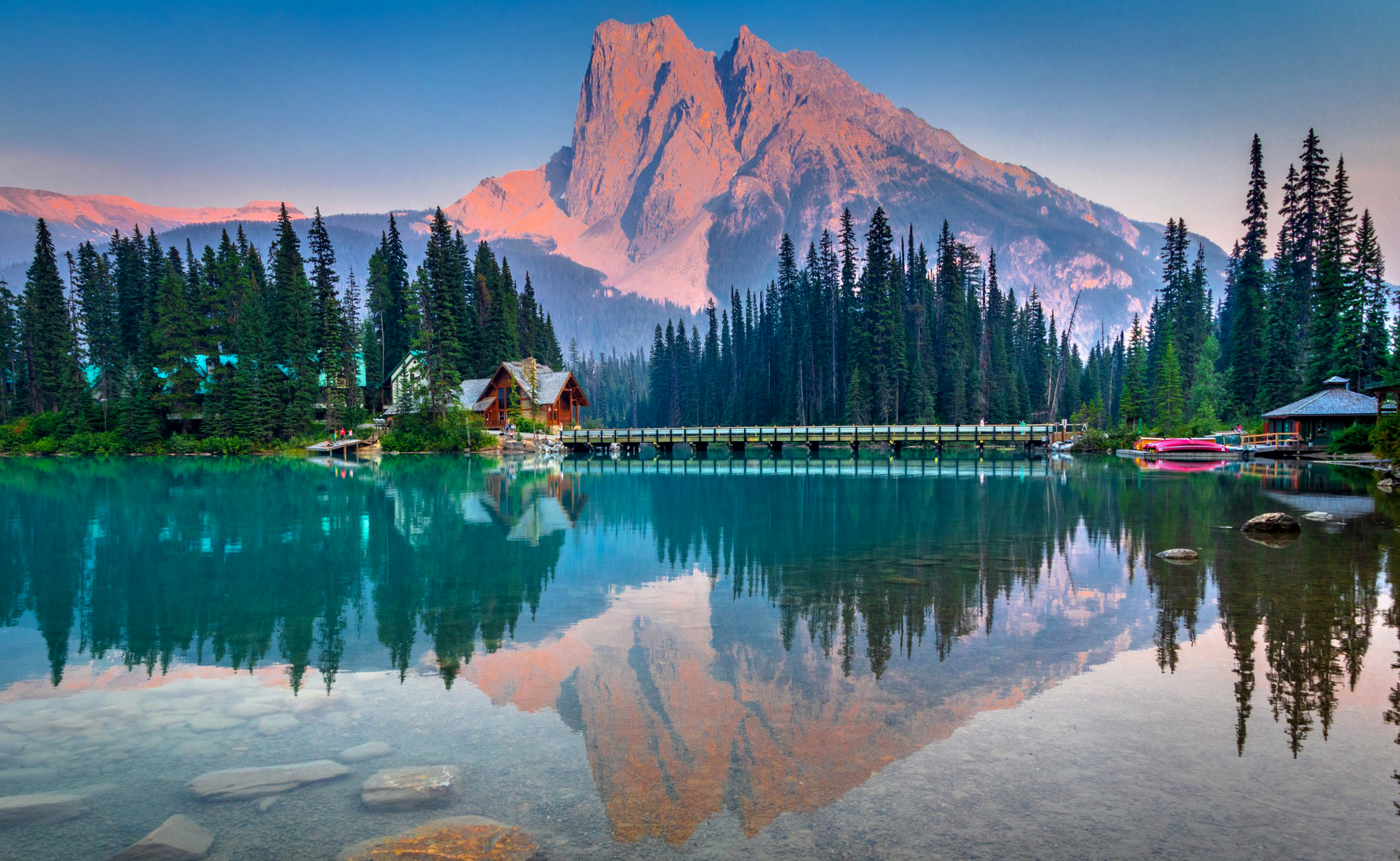 A világ második legnagyobb országa olyan, mint egy csodás képeskönyv ...