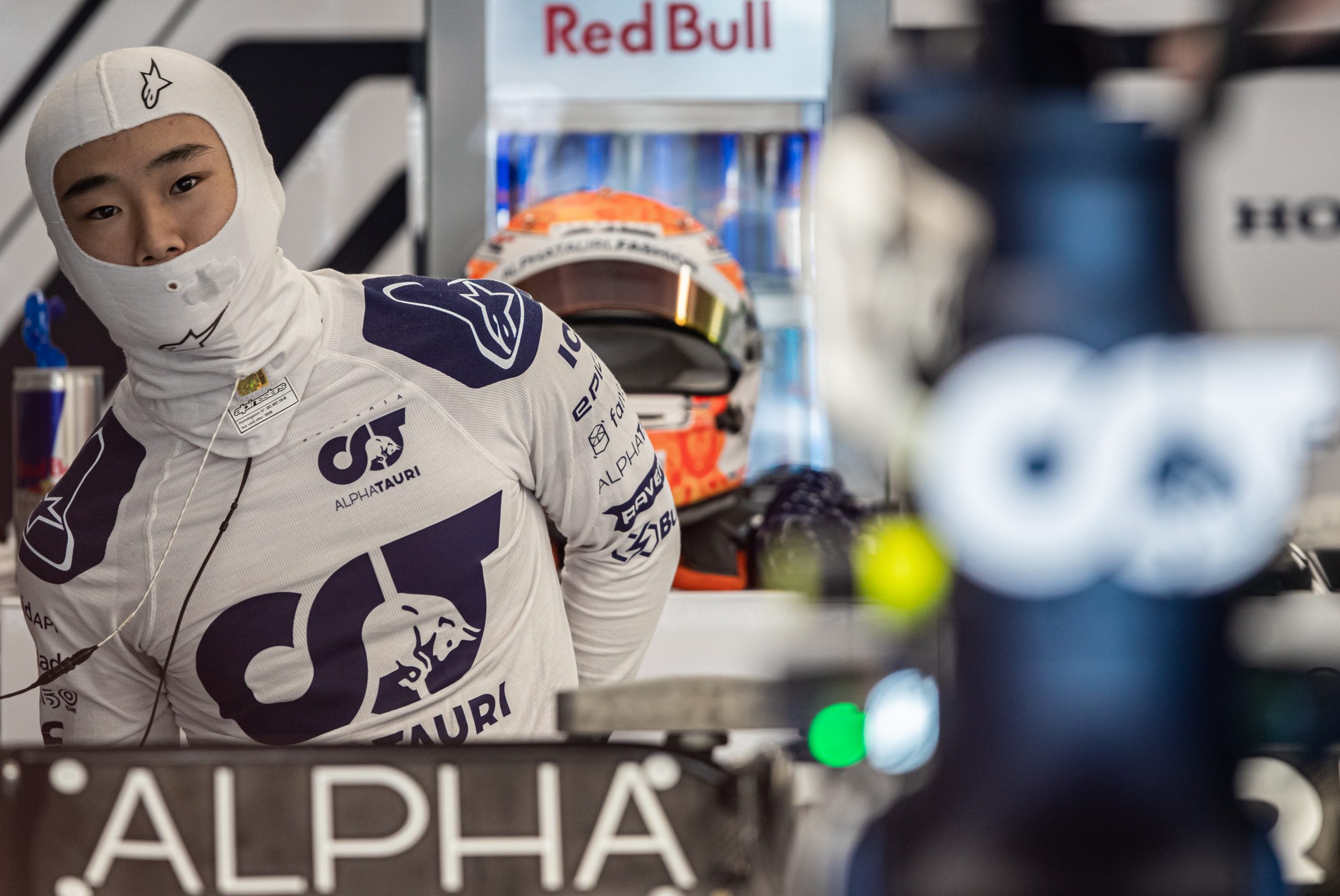 Újabb pilótával hosszabbítottak, már csak négy szabad F1-es ülés maradt ...