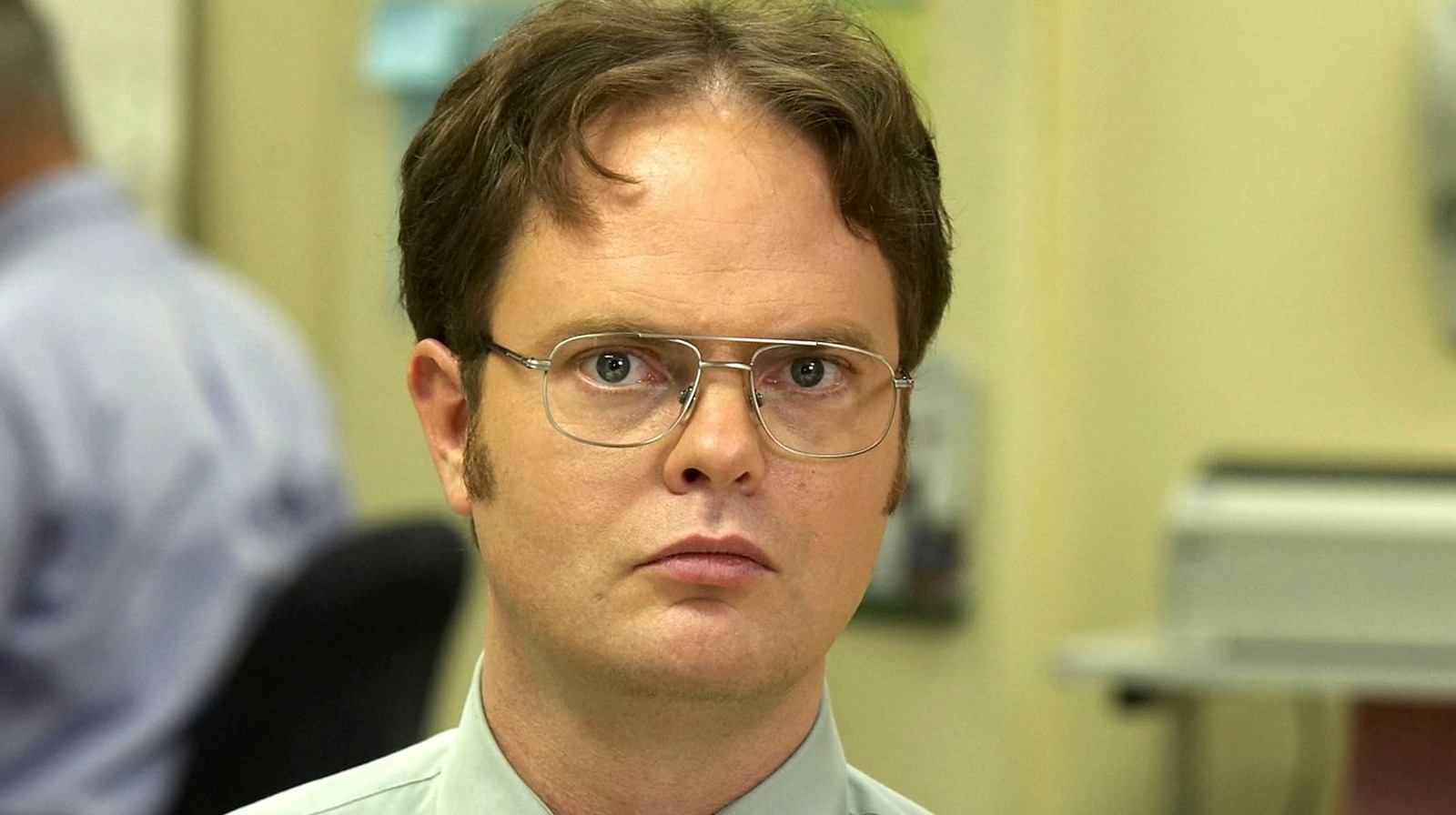 Örület, de az Office Dwightja tényleg erre változtatta meg a nevét ...