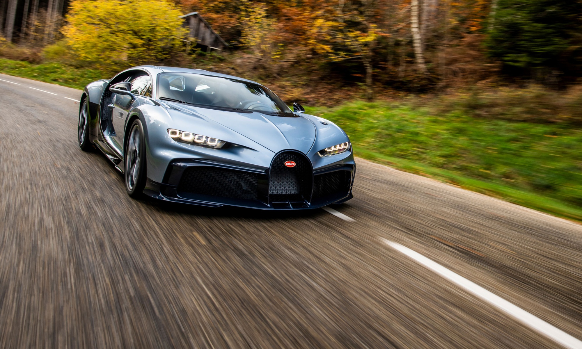 A Bugatti Chiron arany középútja - Player.hu