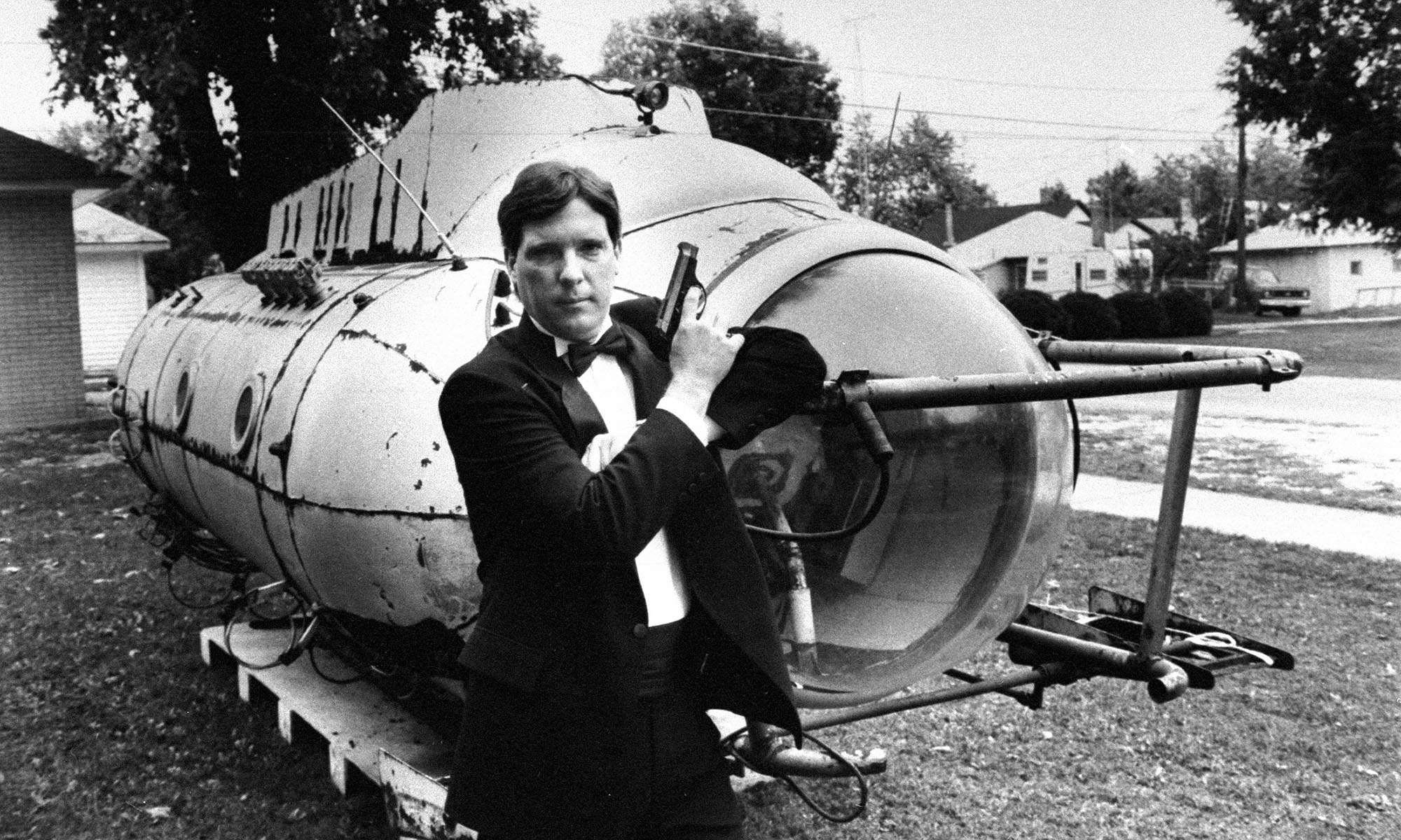 Ismerd meg a férfit, akinek negyven járműve van James Bond-filmekből ...