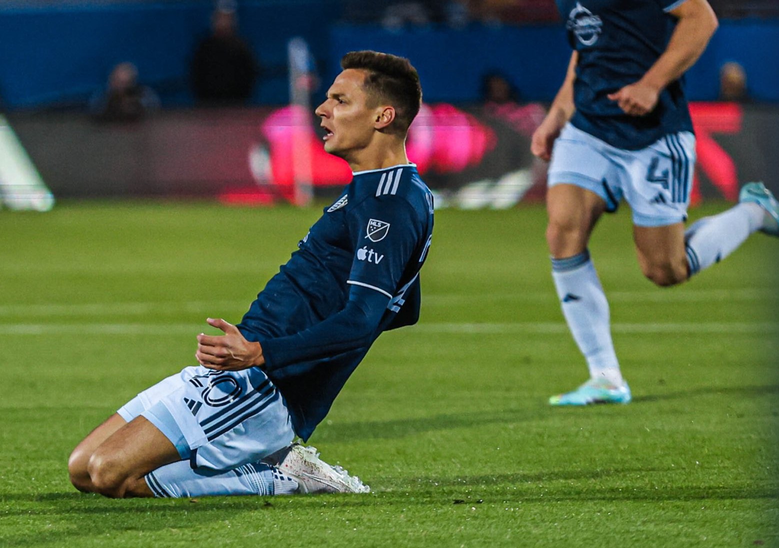 Rendesen elsült Sallói Dániel lába - Player.hu
