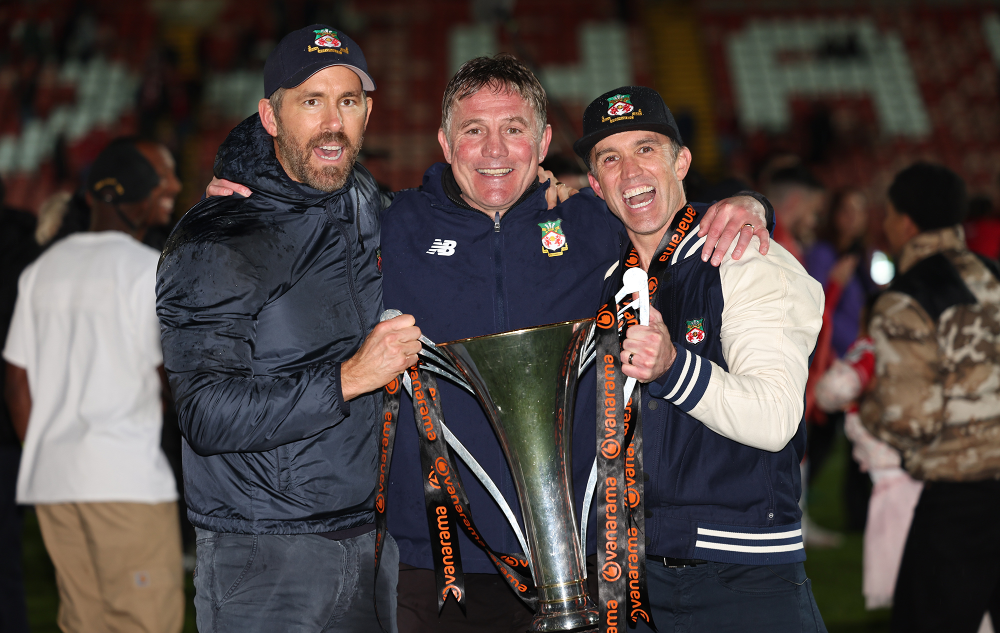 Megnyerte a bajnokságot Ryan Reynolds focicsapata és feljutott a ...