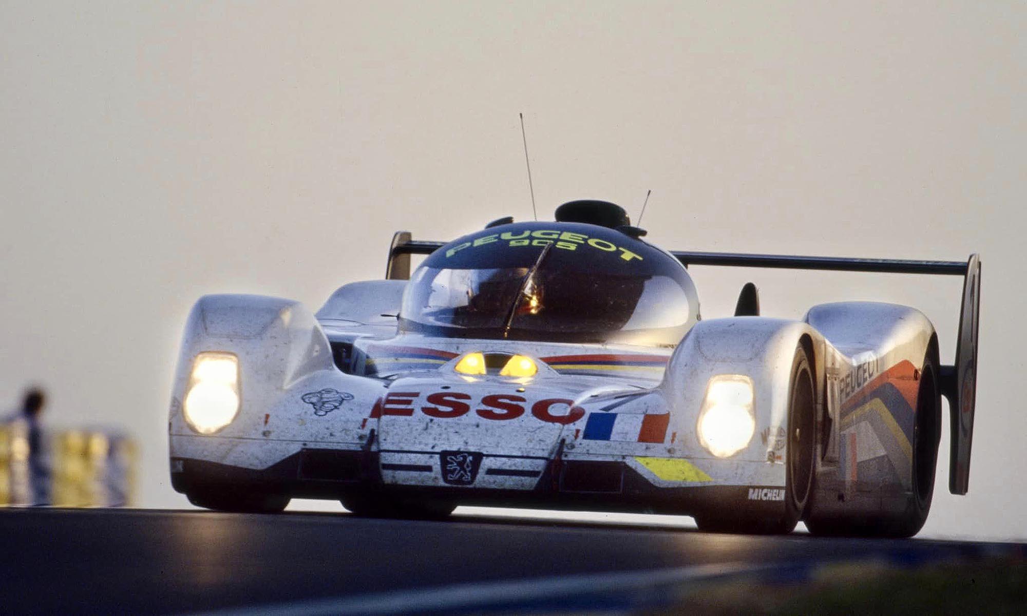 Harminc éve aratott hármas győzelmet a Peugeot 905 - Player.hu