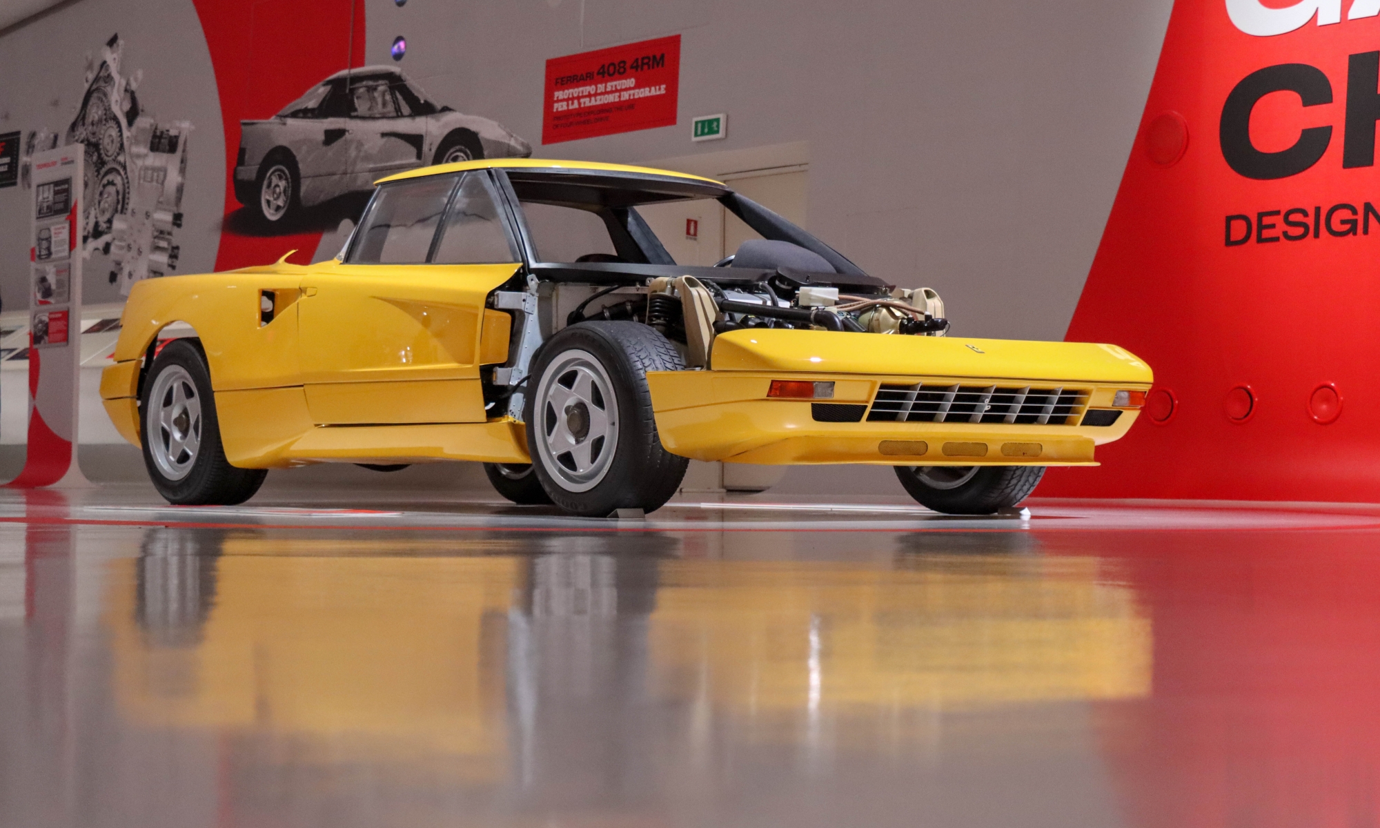 Ferrari-túladagolás, teljes gázzal Olaszországból - Player.hu
