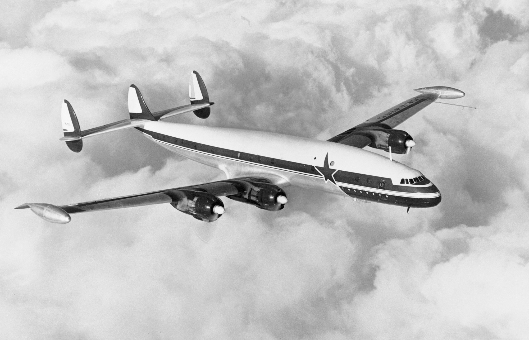 A világ legjobb hárommotoros repülőjének négy motorja volt, csak az ...