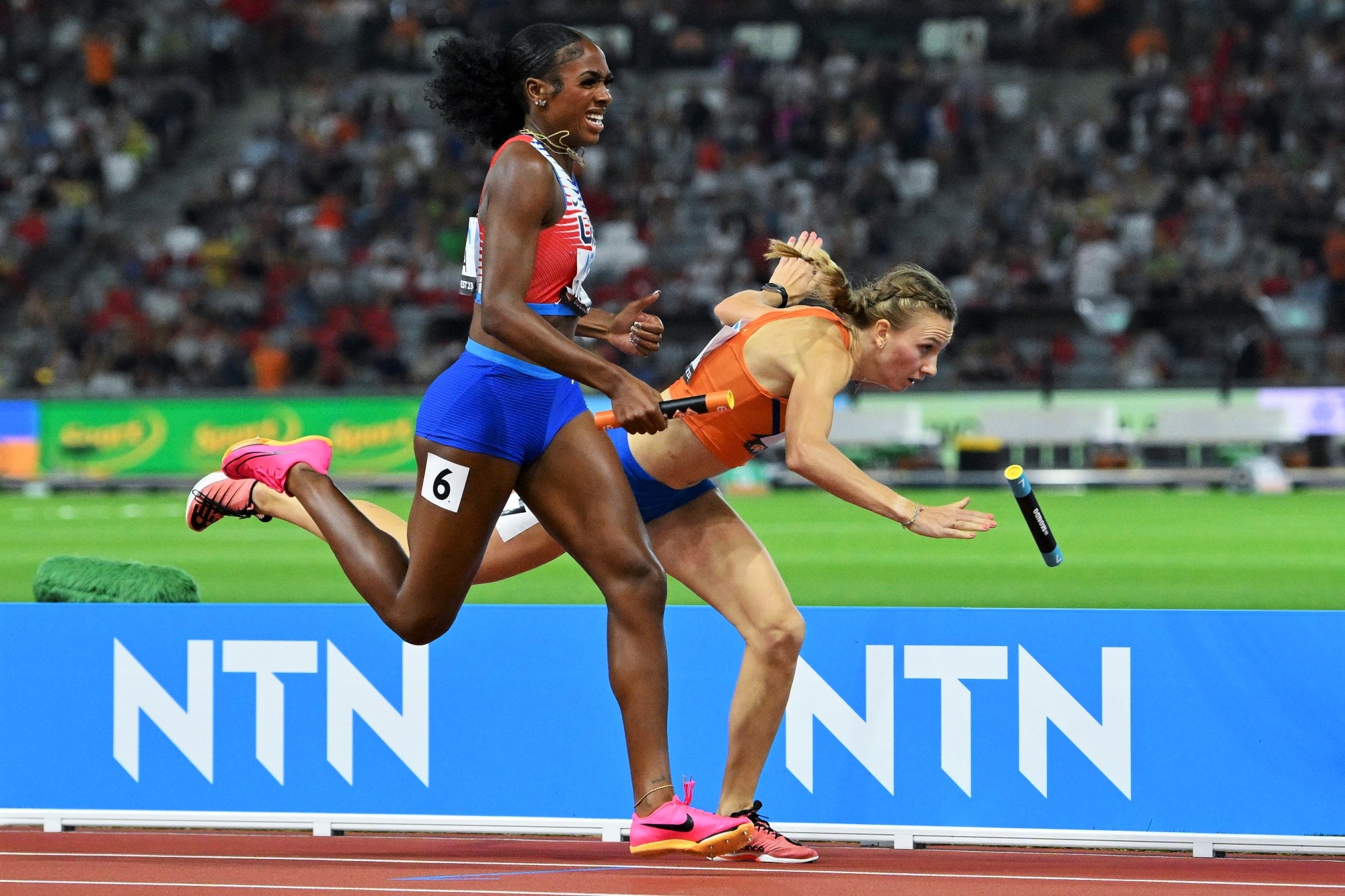 Atlétika-vb: Két holland is orra esett a cél előtt pár méterrel - Player.hu