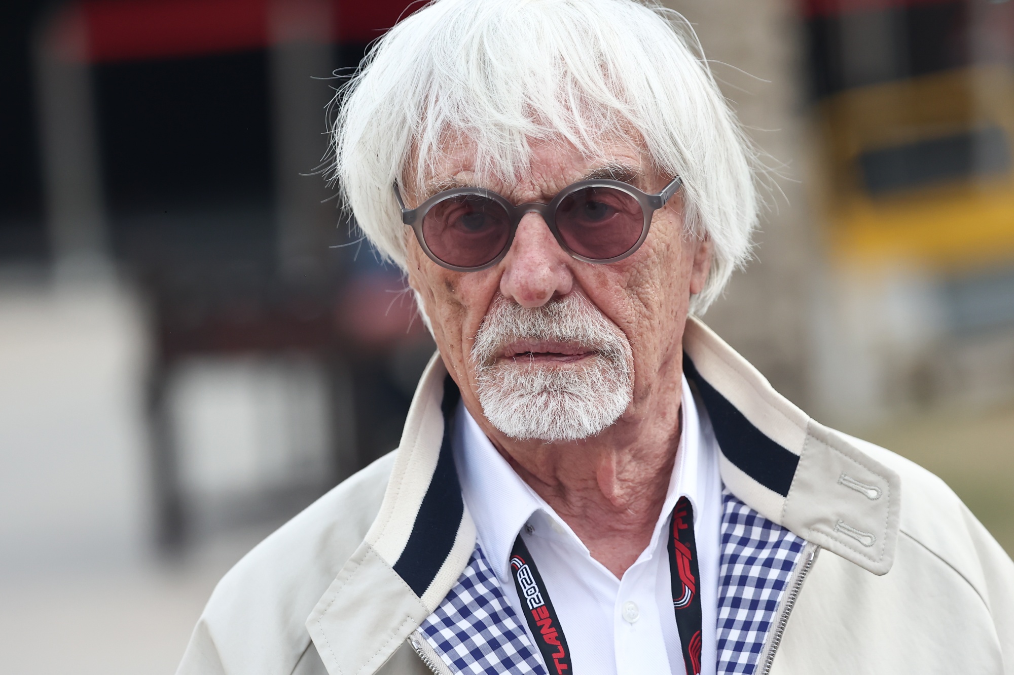 Bernie Ecclestone bűnös, 292 milliárd forintnyi bírságot és ...