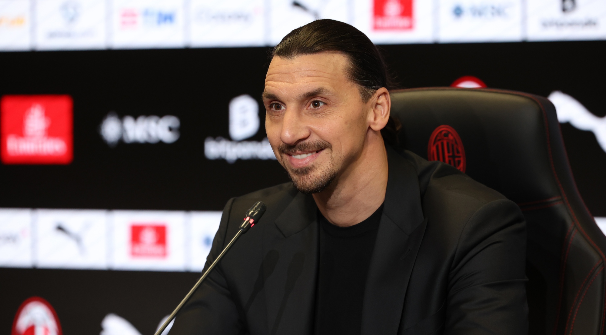 Ibrahimovic vezetőként is egészen különleges(en tapló) - Player.hu